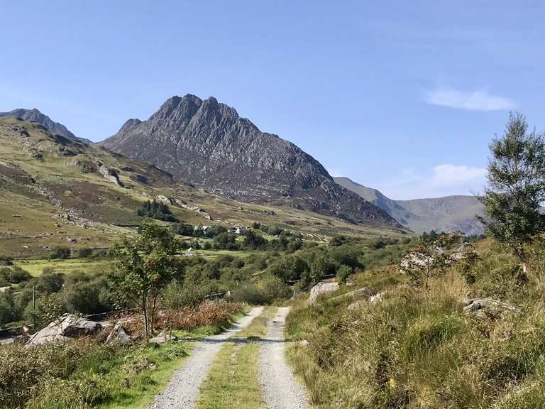 Carnedd Dafydd & Carnedd Llewelyn loop from the Ogwen Valley ...