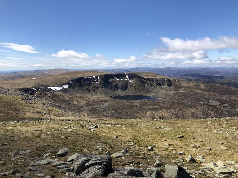 Cac Carn Beag (Lochnagar Summit) Routes for Walking and Hiking | Komoot