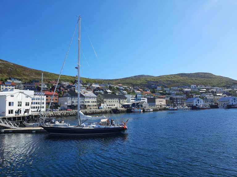 Honningsvåg Harbour – Hiking & Cycling Routes | Komoot