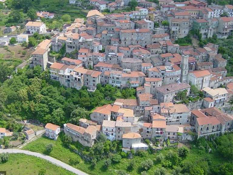 Comune di Felitto: Wanderungen und Rundwege | komoot