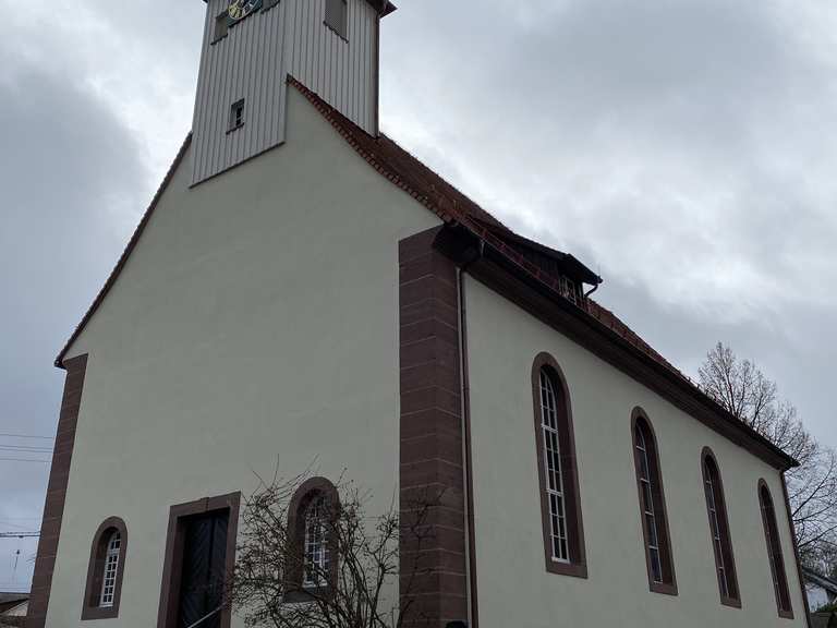 Zentrum Monakam: Wanderungen und Rundwege | komoot