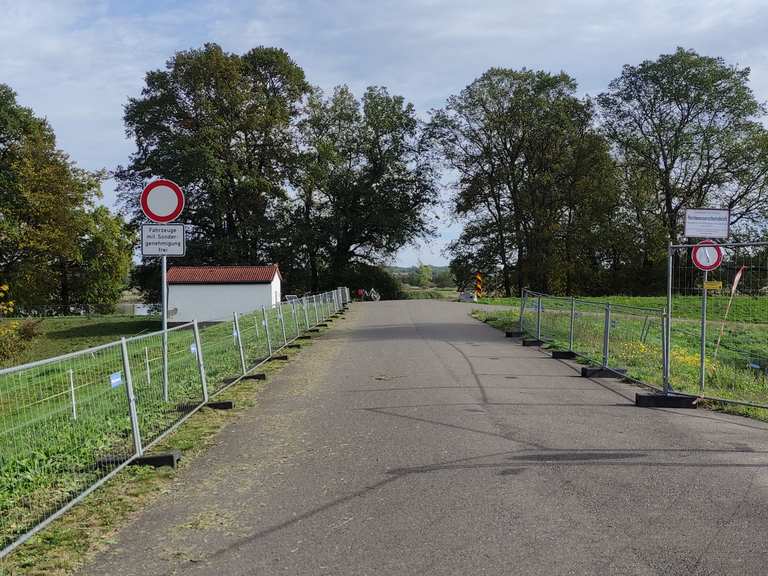 VZ 250 gesperrt für Fahrzeuge aller Art: Rennradfahren und ...