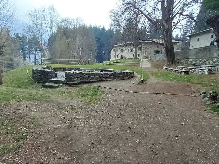 Corni di canzo – Prim'Alpe Itinerario ad anello da Castello ...