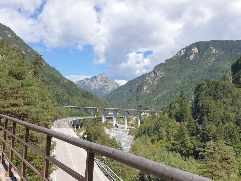 Radweg auf der Pontebbana-Bahnstrecke : percorsi ciclabili | Komoot