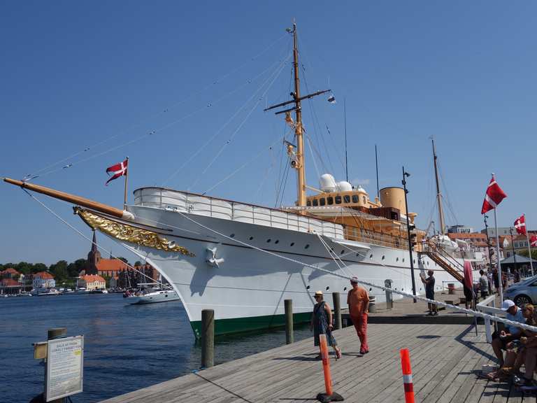 Königsyacht Dannebrog im Hafen Sonderborg Routes for Walking and Hiking ...