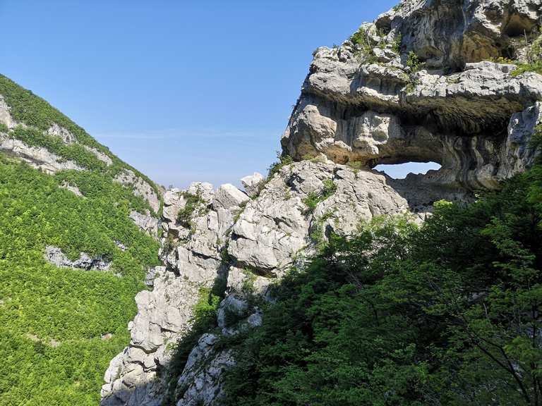 Balza Forata (Foro della Madonna) : percorsi escursionistici e trekking ...