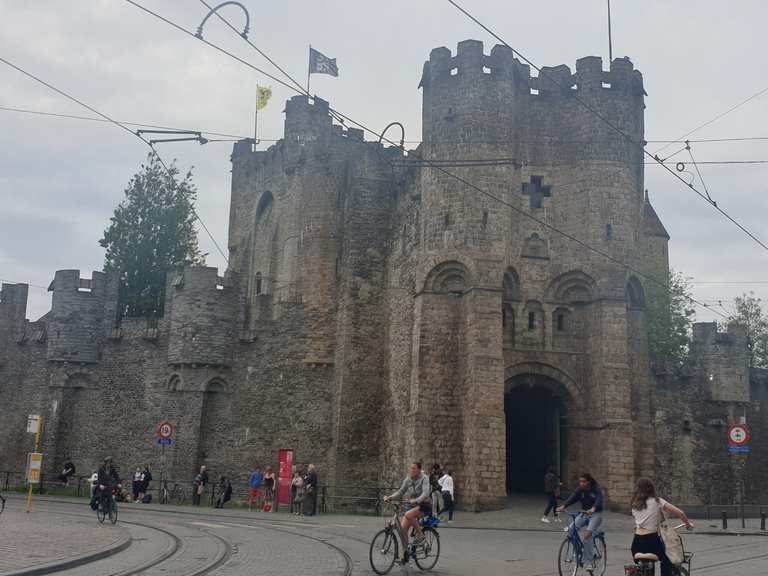 Het Gravensteen fietsroutes en kaart | Komoot