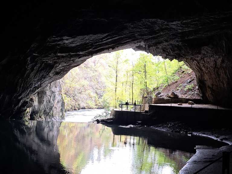 Planinska Jama: Wanderungen und Rundwege | komoot