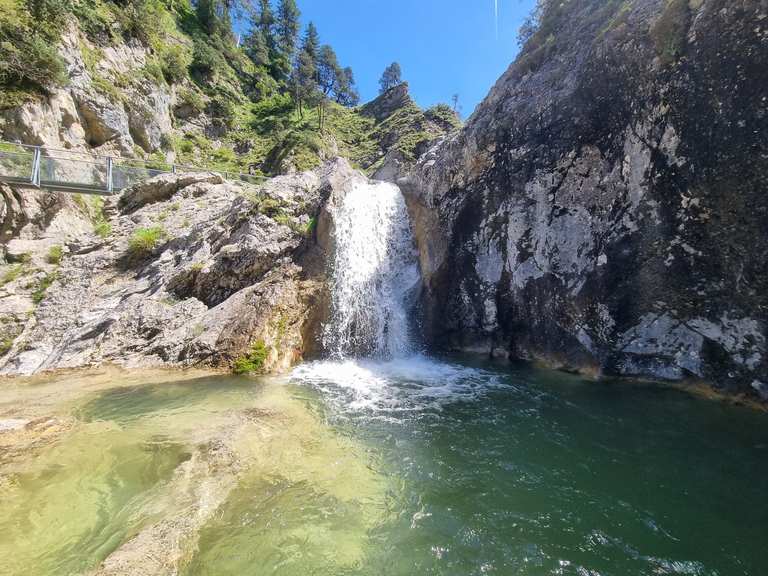 Wasserfall mit Gumpen Routes for Walking and Hiking | Komoot