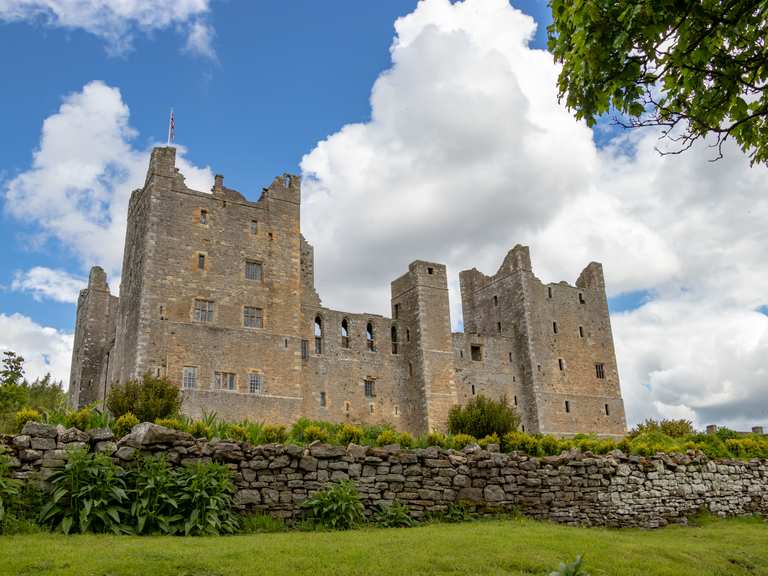 Bolton Castle Road Cycle Routes and Map | Komoot