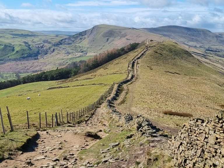 Towards Back Tor and Mam Tor Routes for Walking and Hiking | Komoot