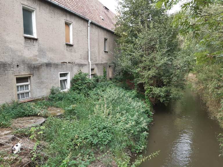 Rittergut & ehem. Gutsverwalterhaus Borna: Wanderungen und Rundwege ...