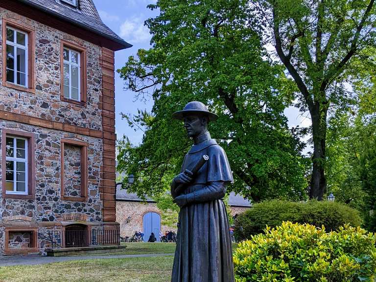 Premonstratensian Monk Statue in Langenselbold – Hiking & Cycling ...