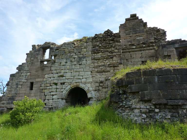 Sanquhar Castle Routes for Walking and Hiking | Komoot