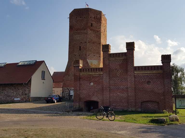 Burg in Löcknitz : Radtouren und Radwege | komoot