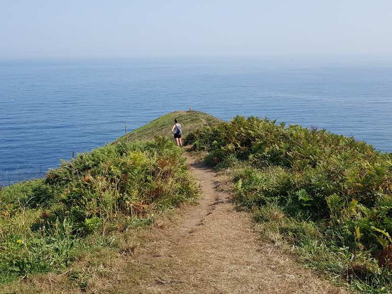 Punta Ballota y playa El Sable – kołowa z Tagle | bieg | Komoot