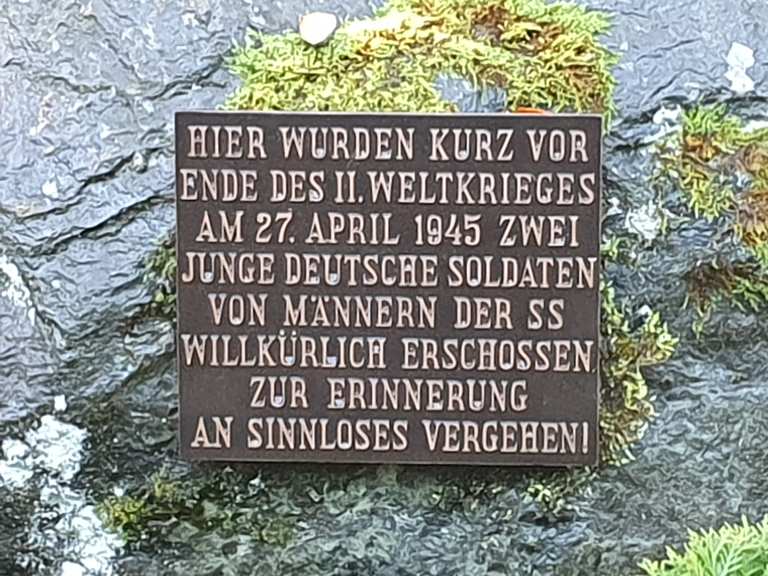 Gedenkstein Opfer des II. Weltkrieges: Wanderungen und Rundwege | komoot