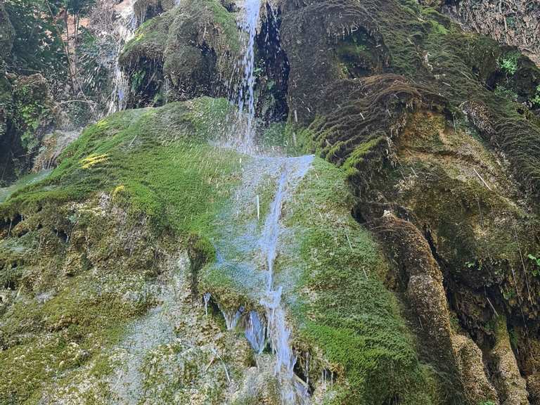 Kritou Terra/Kremiotis Waterfall: Wanderungen und Rundwege | komoot