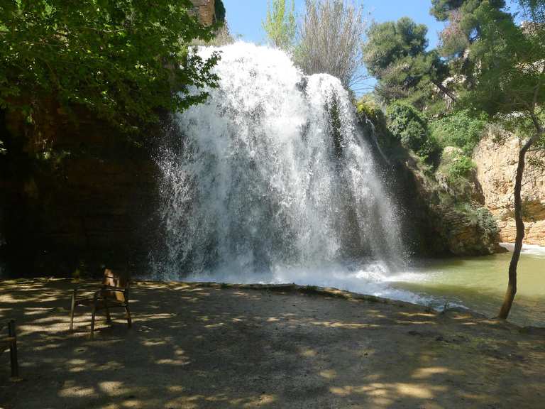 Cascadas de Muel: Wanderungen und Rundwege | komoot