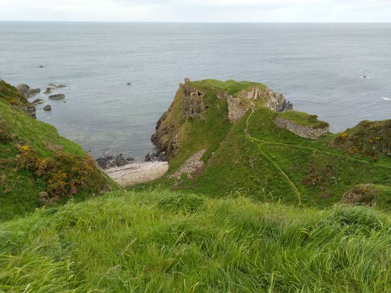 Findlater Castle Car Park Routes for Walking and Hiking | Komoot