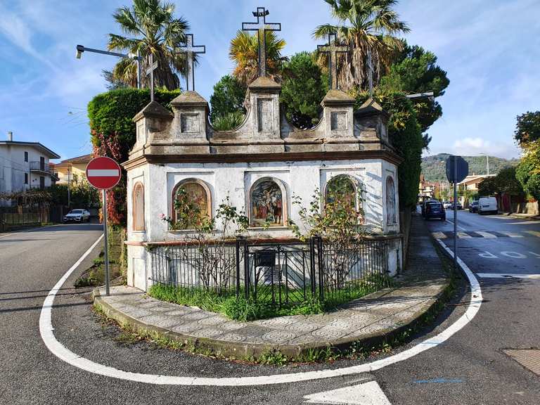 Amaroni (CZ): Wanderungen und Rundwege | komoot