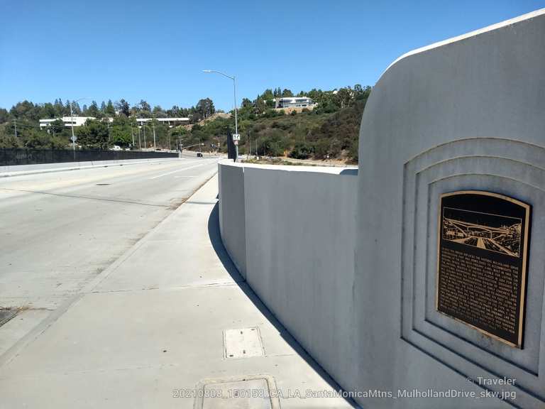 Sepulveda Pass Summit: Mulholland crosses I-405 Road Cycle Routes and ...