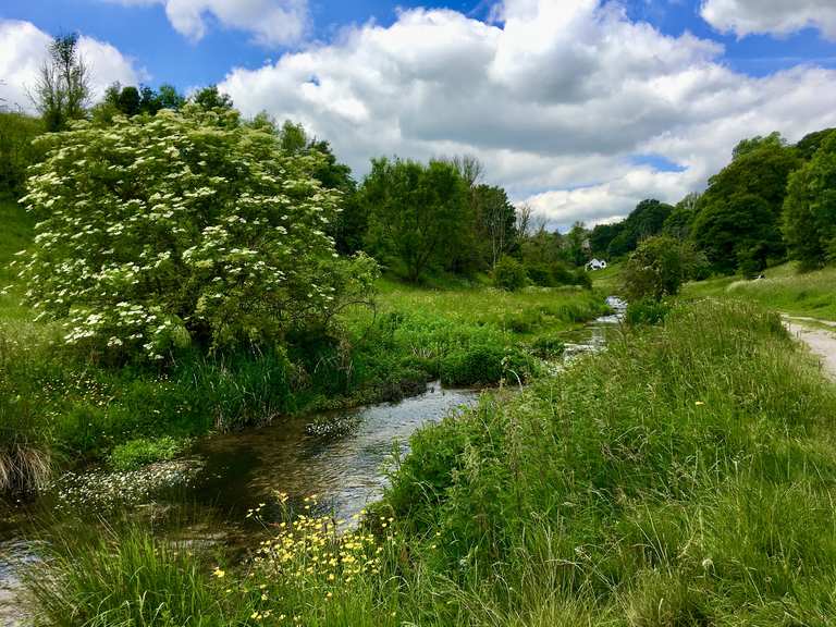 Lathkill Dale & Bradford Dale loop from Monyash — Peak District ...