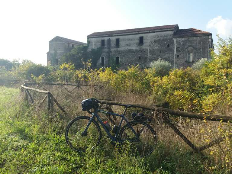 Castello di Calvi Risorta (Castello Aragonese) : Radtouren und Radwege ...