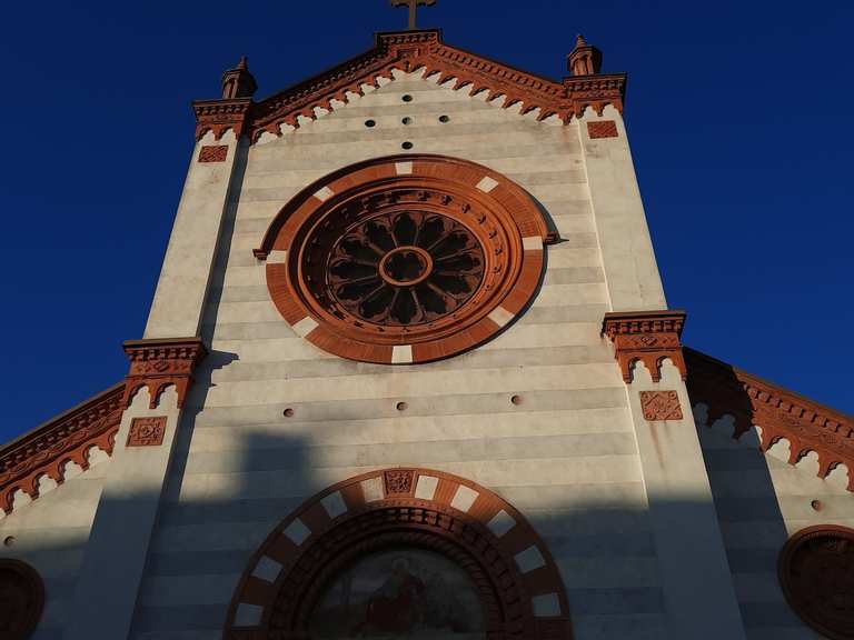 Kirche San Giovanni Evangelista, in Mercallo : Radtouren und Radwege ...
