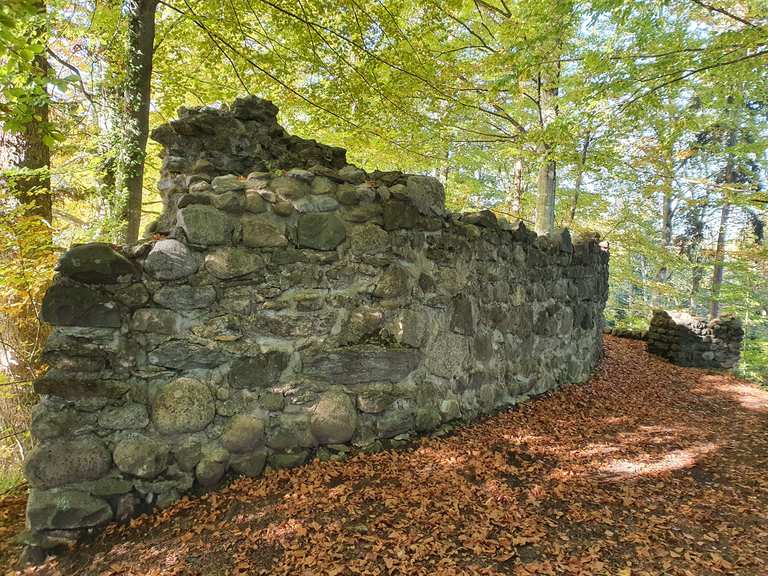 Helfenberg Castle Ruins Routes for Walking and Hiking | Komoot