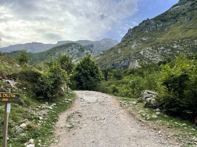 Funicular de Bulnes-Poncebos Routes for Walking and Hiking | Komoot