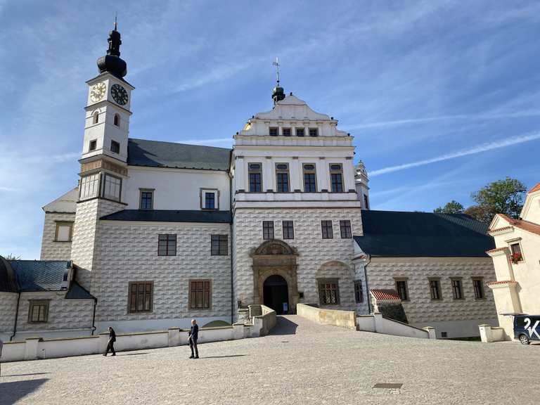 Schloß Pardubice (Pardubitz) : Radtouren und Radwege | komoot