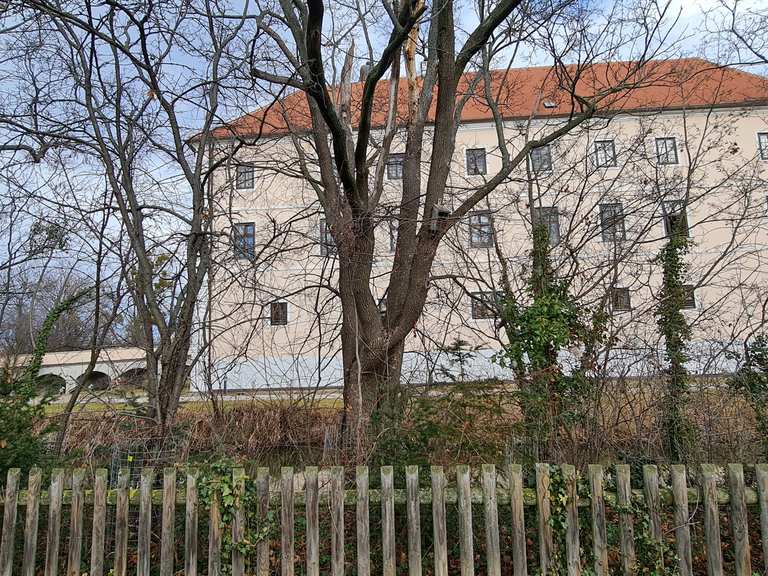 Schloß Vösendorf - Cycle Routes and Map | Komoot