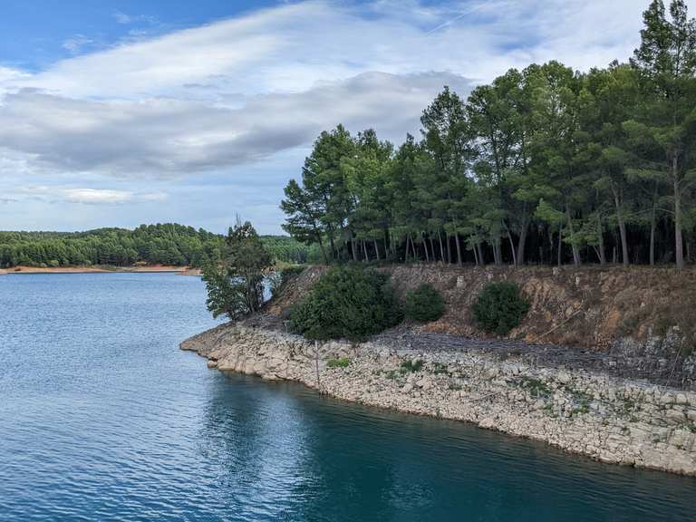 Embalse de Sichar: Mountainbike-Touren und -Trails | komoot