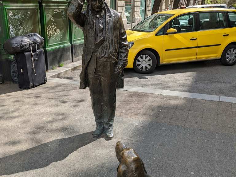 Columbo Statue - Columbo-szobor / Budapest: percorsi escursionistici e ...