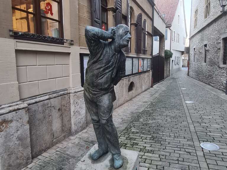 Skulptur "Der Lauscher": Wanderungen und Rundwege | komoot