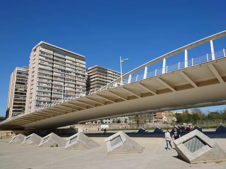 Exhibition Bridge (Puente de la Exposición), Valencia: Wanderungen und ...