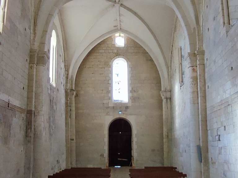 Prieuré Notre-Dame de Lanville à Marcillac-Lanville : Radtouren und ...