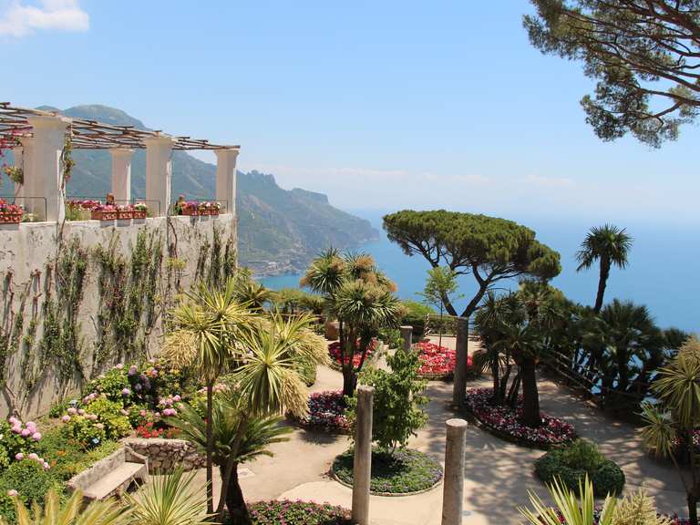 Panoramic trail from Minori to Positano and Sentiero dei Limoni – loop ...