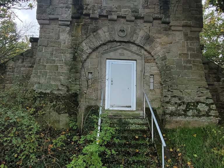 Alter Wasserspeicher von Engelstadt: Wanderungen und Rundwege | komoot