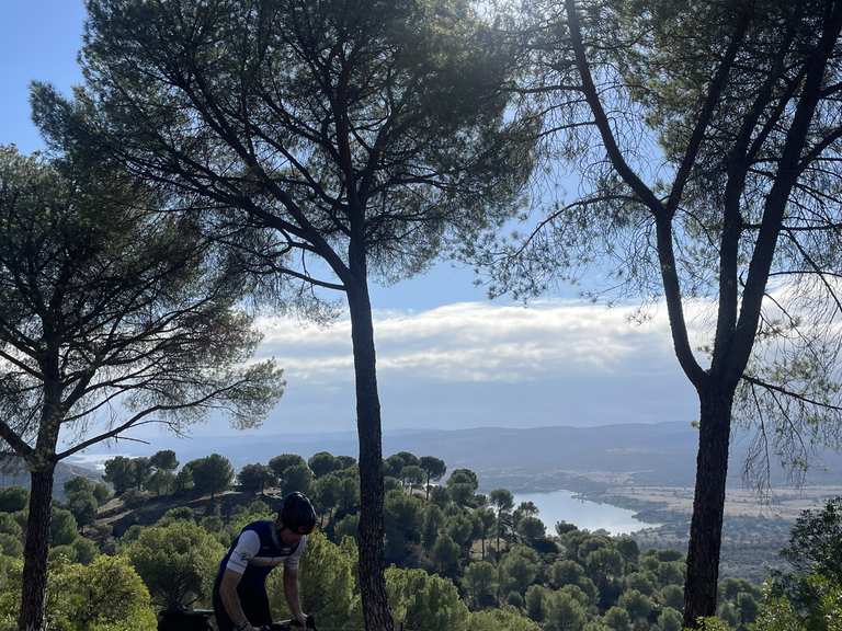 Embalse de Melonares desde Almadén de la Plata – circular por el Parque ...