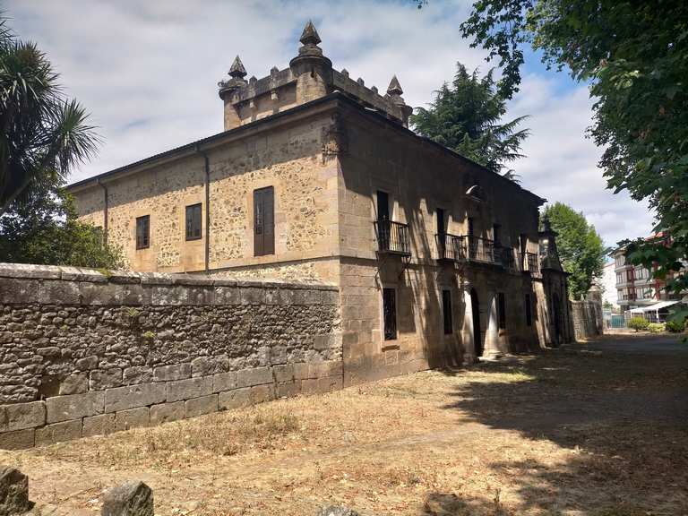 Palacio de Donadío: Wanderungen und Rundwege | komoot