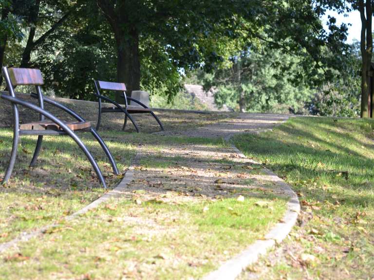 Castle Hill Wooden Bridge – Hiking & Cycling Routes | Komoot