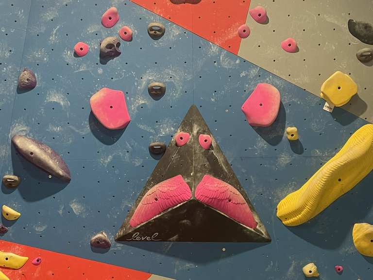 First Ascent Climbing Gym, Block 37: Touren und Karten | komoot