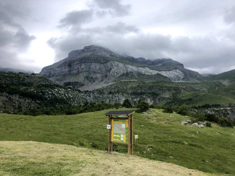 Refugio de Lizara: Rutas de senderismo y caminatas | Komoot