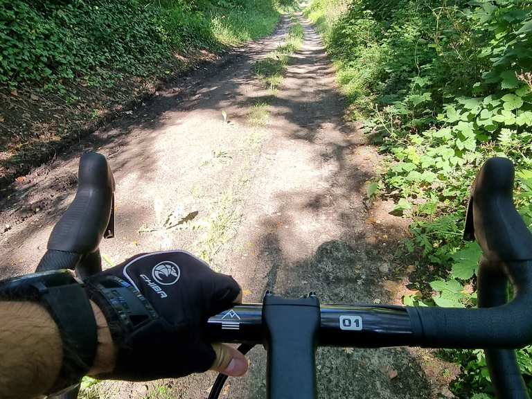 Feldweg Grambow-Schmagerow: Radtouren und Radwege | komoot