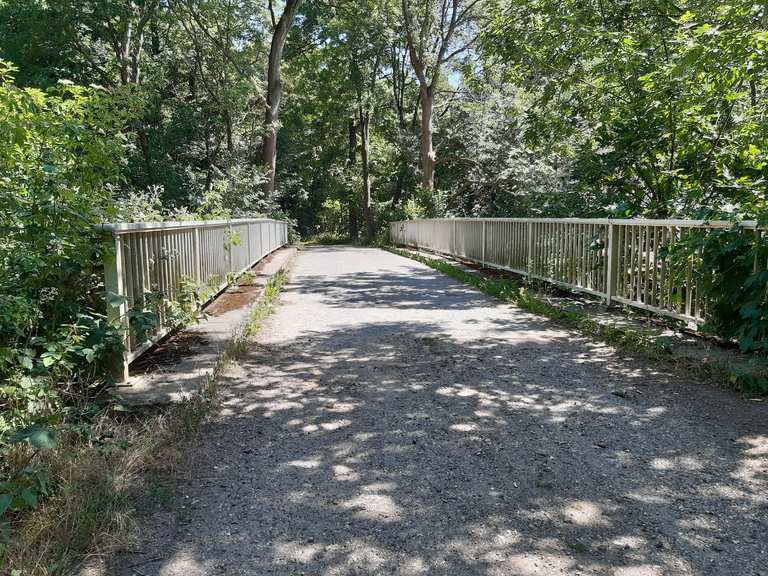 Luppe-Brücke: Wanderungen und Rundwege | komoot