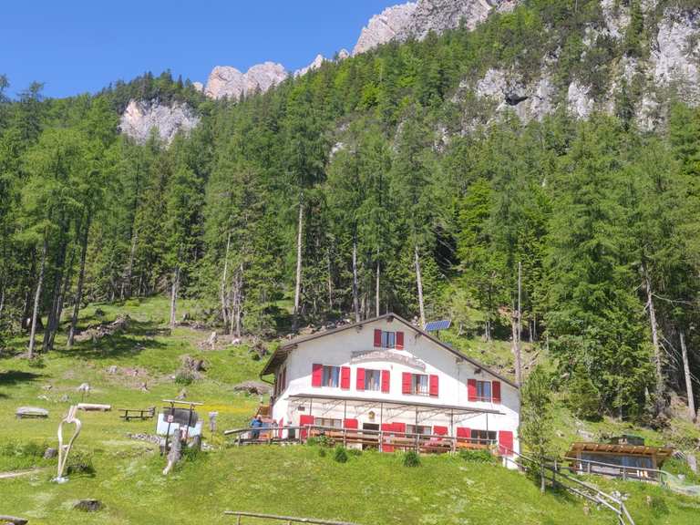 Rifugio Capanna degli Alpini: Wanderungen und Rundwege | komoot
