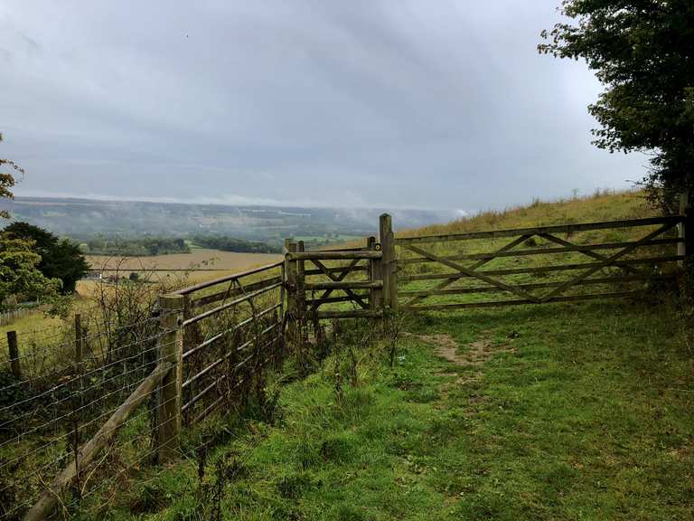 St Martin of Tours church – Thurnham Castle loop from Detling | hike ...