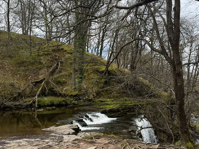 Elidir Trail to the Upper Gushing Falls — Brecon Beacons National Park ...